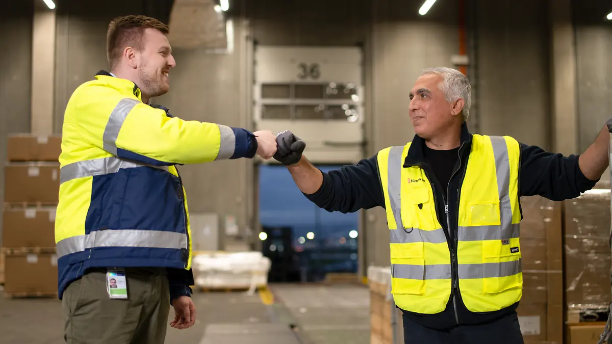 Our Teams | Careers | DB SCHENKER