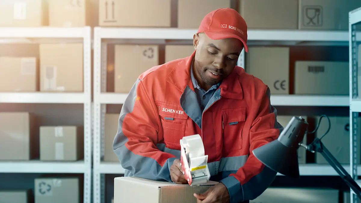 Business Parcel Delivery Service | DB SCHENKER