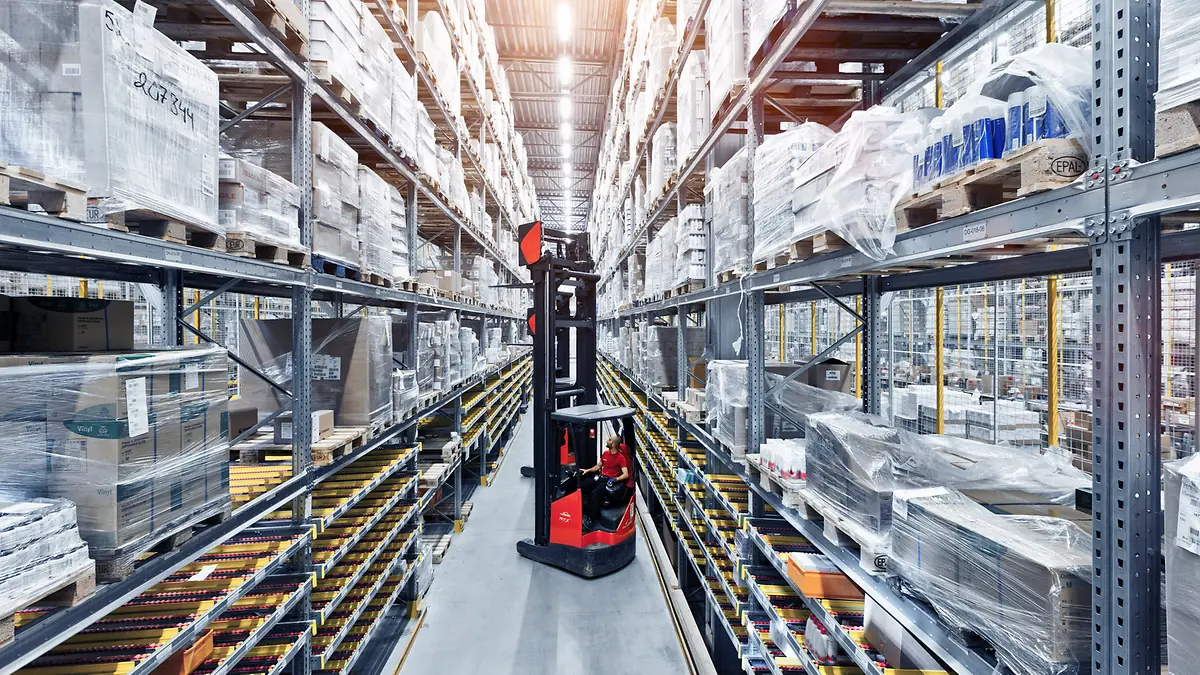 Contract Logistics Solutions | DB SCHENKER