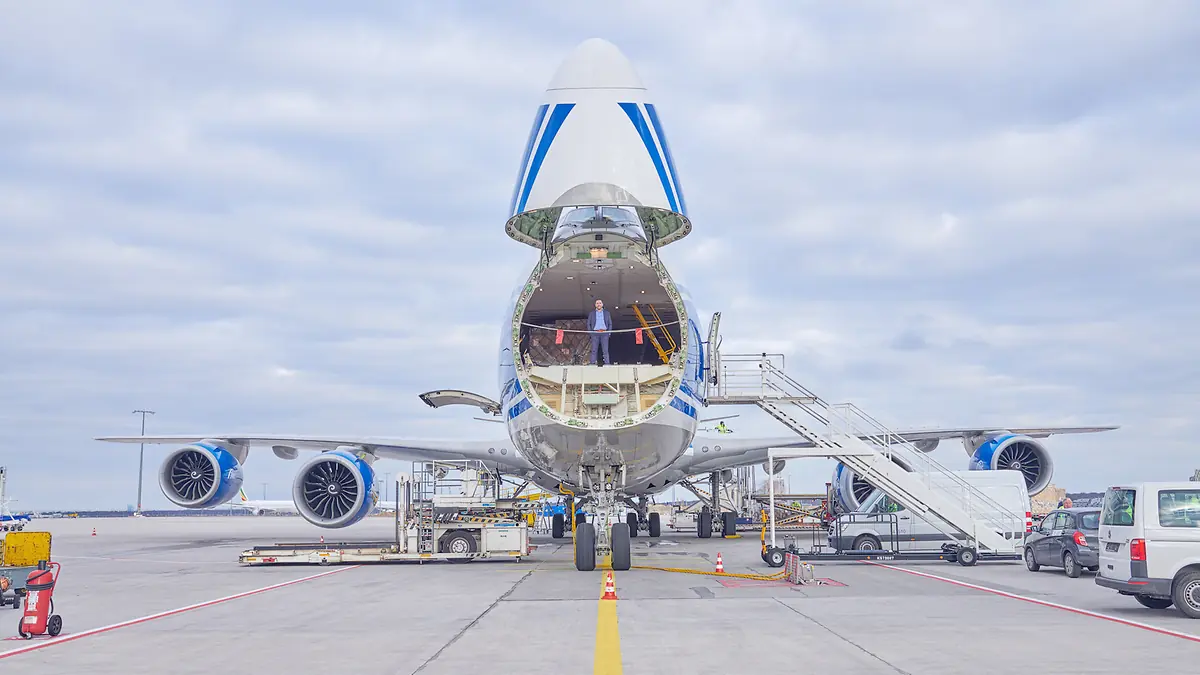 Nouri and Benjamin, Branch Manager Air Freight | DB SCHENKER